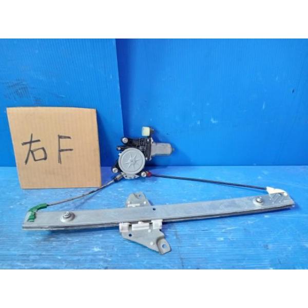 **** 商品説明を必ずご確認ください ****部品管理番号：221005000213120部品メーカー：デンソーメーカー純正品番：85710-B2011部品名：右Fドアレギュレータ・モーター部品メーカー品番：062040-1961メーカー...