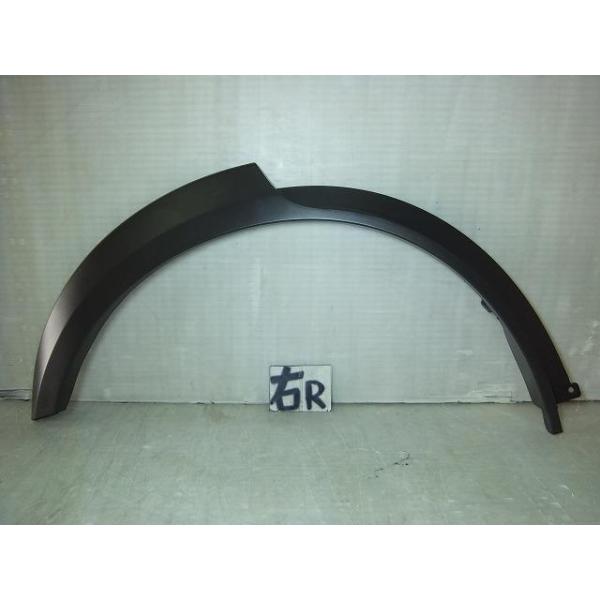 **** 商品説明を必ずご確認ください ****部品管理番号：221014000319905メーカー純正品番：77250-80P00-QAU部品名：右リアフェンダーモール部品メーカー品番：77251-80P0R部品区分：リサイクル品管理品番...