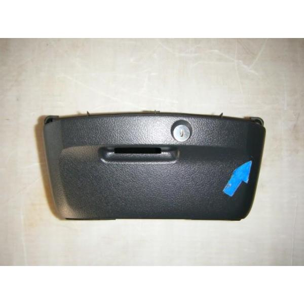 **** 商品説明を必ずご確認ください ****部品管理番号：221022000179126メーカー純正品番：55308-52070-B0部品名：インストルメントパネルセンターボックス部品メーカー品番：55308-52040部品区分：リサイ...
