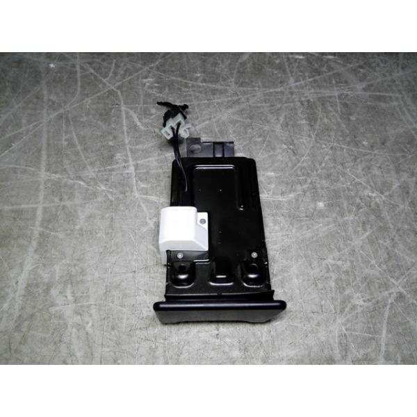 **** 商品説明を必ずご確認ください ****部品管理番号：230818000270250部品メーカー：IMASENメーカー純正品番：66160AE000部品名：灰皿部品メーカー品番：2913-205部品区分：リサイクル品管理品番：AC8...