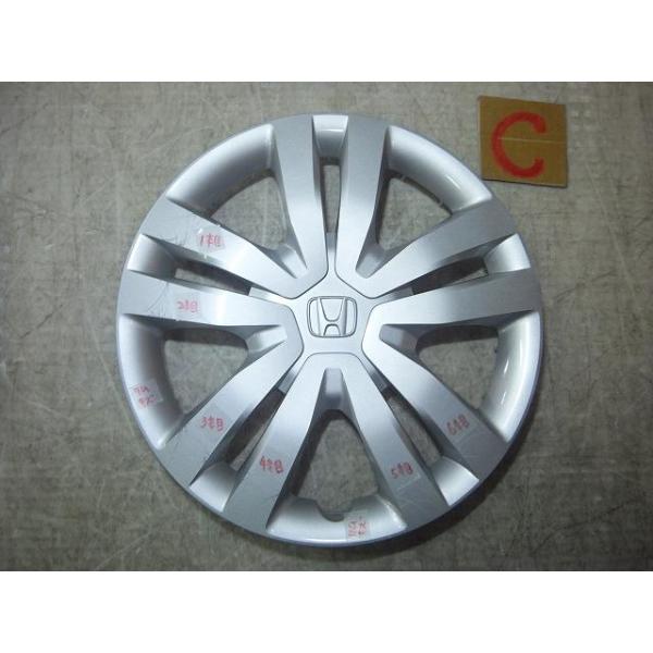 **** 商品説明を必ずご確認ください ****部品管理番号：231108000147222メーカー純正品番：44733-TZA-J01部品名：ホイールキャップ部品区分：リサイクル品管理品番：AB4747車名：フィット車両タイプ名：5ドアハ...