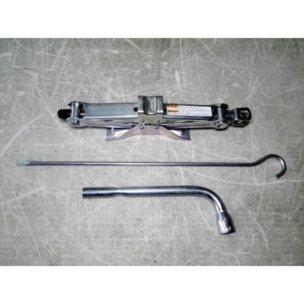 **** 商品説明を必ずご確認ください ****部品管理番号：240912000177700部品メーカー：CRSメーカー純正品番：89910-64P00部品名：車載工具部品区分：リサイクル品管理品番：AC5943車名：エブリィ車両タイプ名：...