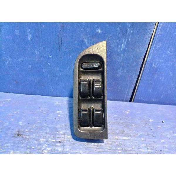 **** 商品説明を必ずご確認ください ****部品管理番号：241224000161900メーカー純正品番：83071KE030部品名：パワーウインドウスイッチメーカー代替品番：83071KE031部品区分：リサイクル品管理品番：AC07...