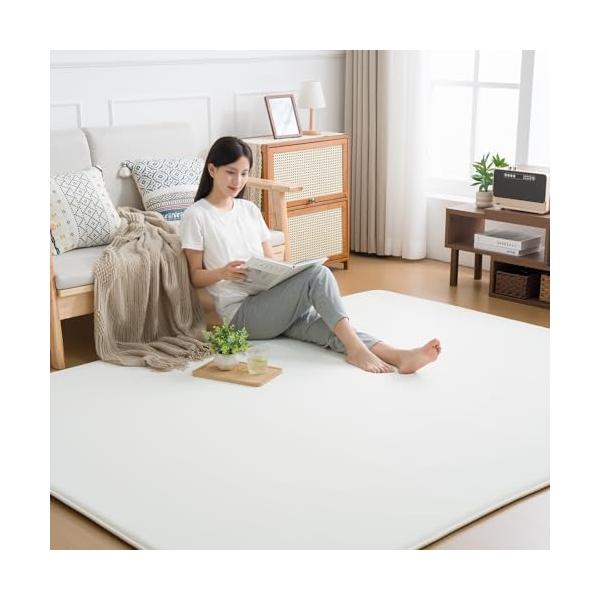 アイボリー/135×185cm(長方形)/-・Size:135×185cm(長方形)Color:アイボリー・?? ひんやり持続「冷感生地」で夏も快適！特殊冷却繊維を採用した表面素材が、足裏にひんやりとした清涼感を持続。夏の暑い日でも、蒸れや...