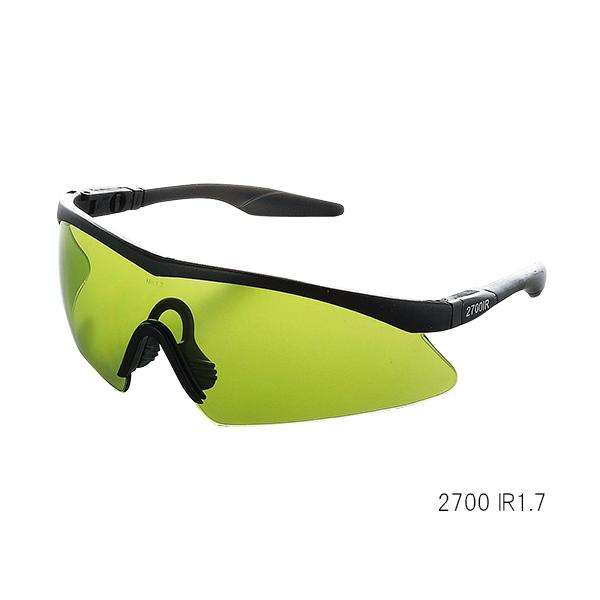 ●<商品詳細参考ページ>外部リンク：https://axel.as-1.co.jp/asone/d/3-7186-03/●事業者向け商品です。●型番：2700●遮光度：IR2●材質：レンズ/PC（ポリカーボネート）・IRハードコ...
