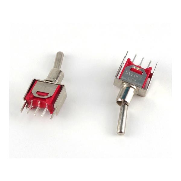 ●<商品詳細参考ページ>外部リンク：https://axel.as-1.co.jp/asone/d/63-3086-04/●事業者向け商品です。●基板取り付け用のトグルスイッチオルタネイト2.54mmピッチ固定用金具付き/【ポイ...