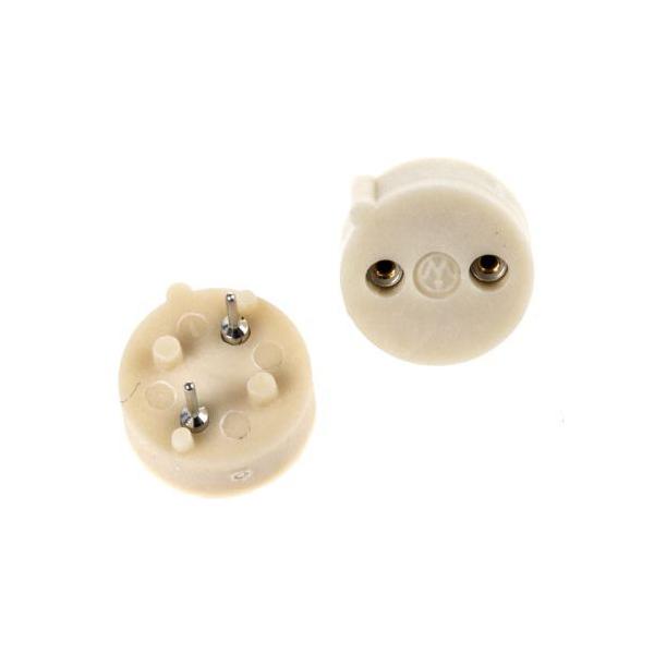 ●<商品詳細参考ページ>外部リンク：https://axel.as-1.co.jp/asone/d/63-4660-32/●事業者向け商品です。●入数：1袋（10個入）●ヒューズタイプ：サブミニチュア●定格電流：6.3A●定格電...