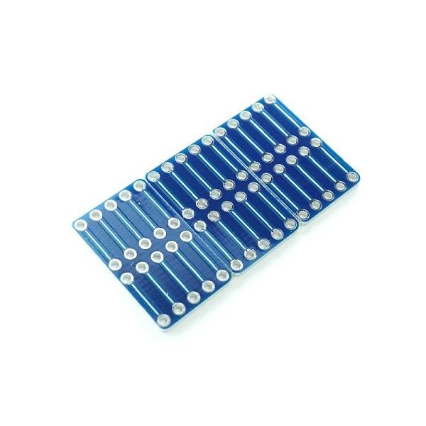 ●<商品詳細参考ページ>外部リンク：https://axel.as-1.co.jp/asone/d/64-5582-64/●事業者向け商品です。●2.54ピッチの2×5ピンを2.54ピッチの1×5ピン2列に変換する基板●中央に配...