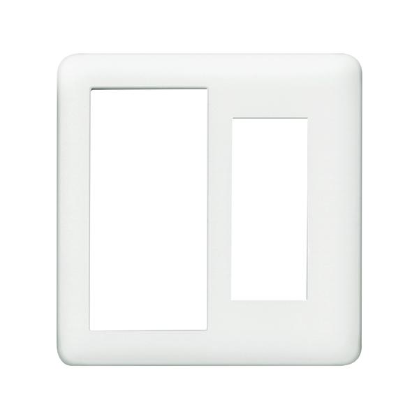 ●<商品詳細参考ページ>外部リンク：https://axel.as-1.co.jp/asone/d/64-9696-27/●スイッチ+コンセントプレートスイッチ+3口●厚み：7mm●事業者向け商品です。