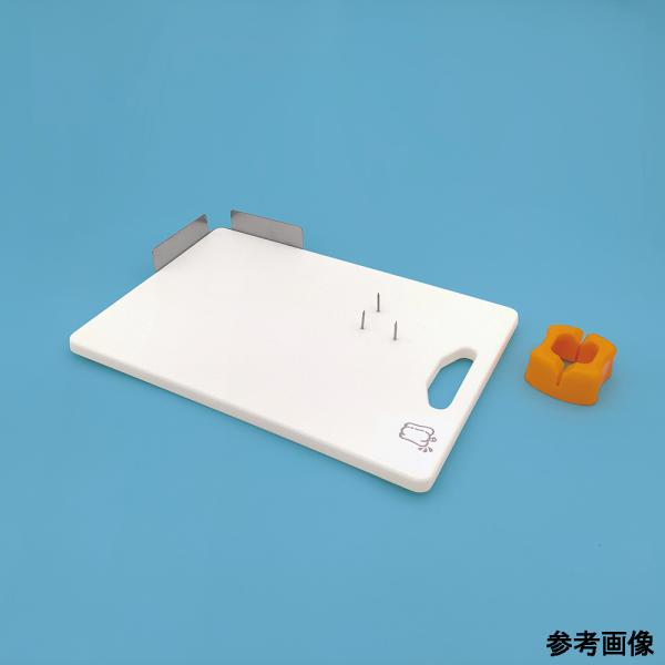 ●<商品詳細参考ページ>外部リンク：https://axel.as-1.co.jp/asone/d/69-3852-46/●事業者向け商品です。●サイズ：縦200×横300×高さ12mm●材質：まな板／PE（ポリエチレン・抗菌加...