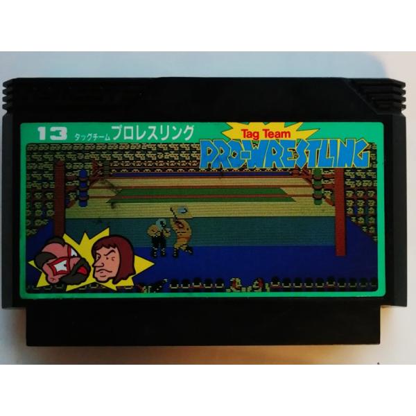 状態は擦れ傷・経年感があります。