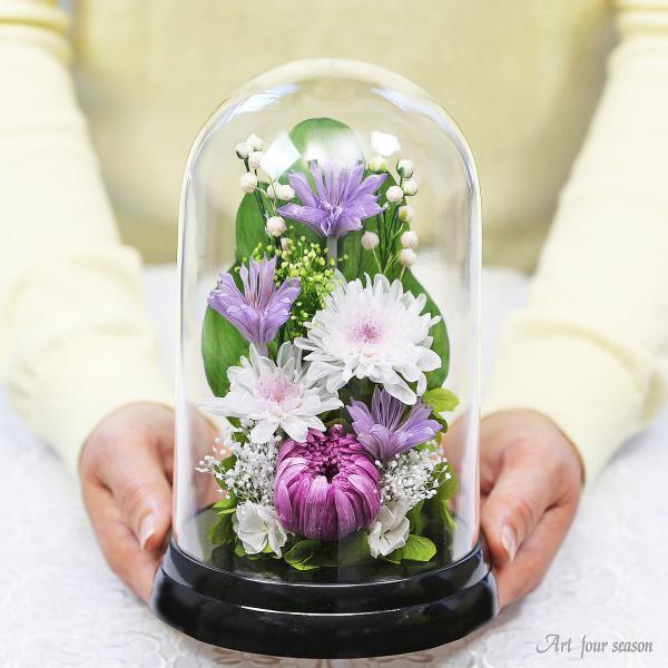 お花：プリザーブドフラワー材質：プラスチック寸法(cm) ：高さ20　幅13　奥行13主な用途：仏花 お供え花 新盆 お盆 供花 初七日 四十九日 お彼岸 祥月命日 年忌法要 電報 弔電 枕花 通夜 葬儀 法事 仏壇花 供花 初七日 等々※...