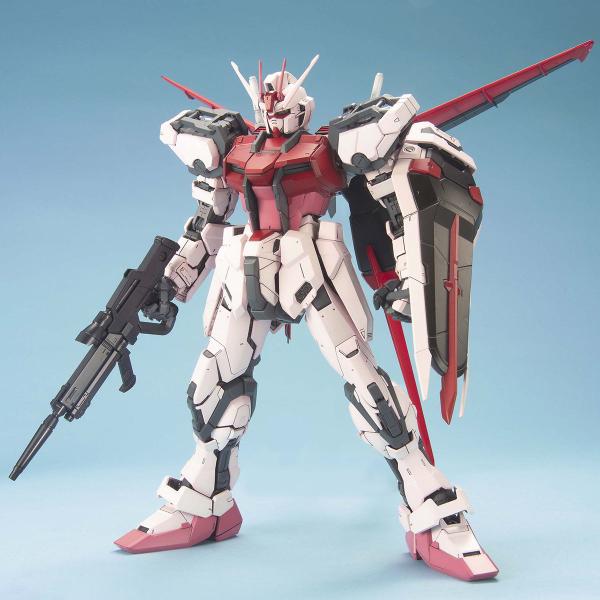 バンダイスピリッツガンプラ「機動戦士ガンダムSEED DESTINY」に登場するストライクルージュのPGシリーズプラモデルです。パイロットフィギュアとしてMS内にデスティニー版新コスチュームのカガリを付属しています。可動する両手の5本の指は...