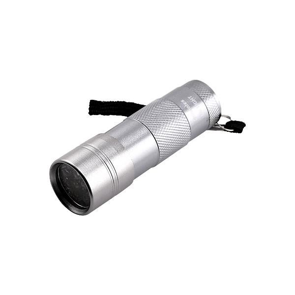 UVジェルシリーズ（紫外線硬化型樹脂）の効果に使用するUVライト（紫外線照射装置）です。・ピーク波長395nm・UVLED12個搭載のハイパワー（旧UVライトは6灯）。・単4電池3本使用（別売）で約3時間点灯。・連続使用は10分まで推奨。連...