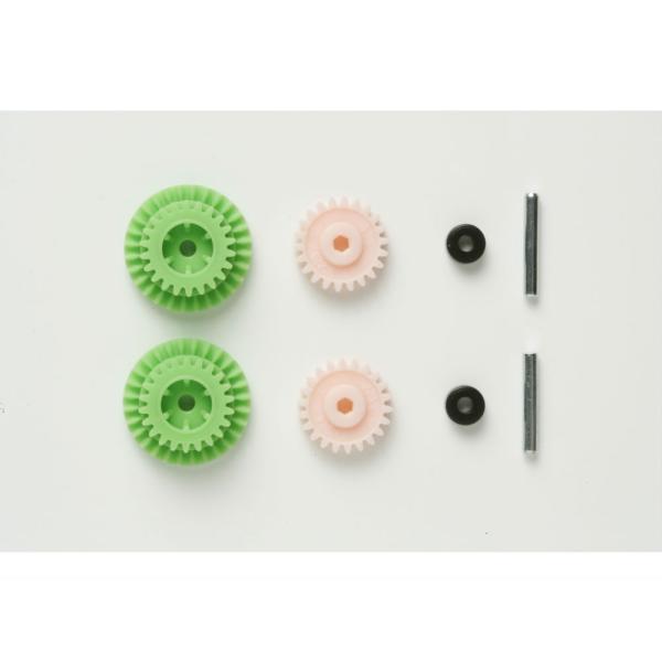 【マシンの性能アップやセッティングに役立つパーツです】ナイトロサンダーやナイトロフォースに小径タイヤを装着した時に組み合わせる3.5:1のギヤセットです。トップスピードを落とすことなく、マシンの低重心化が可能になります。【スペック】ギヤ比3...