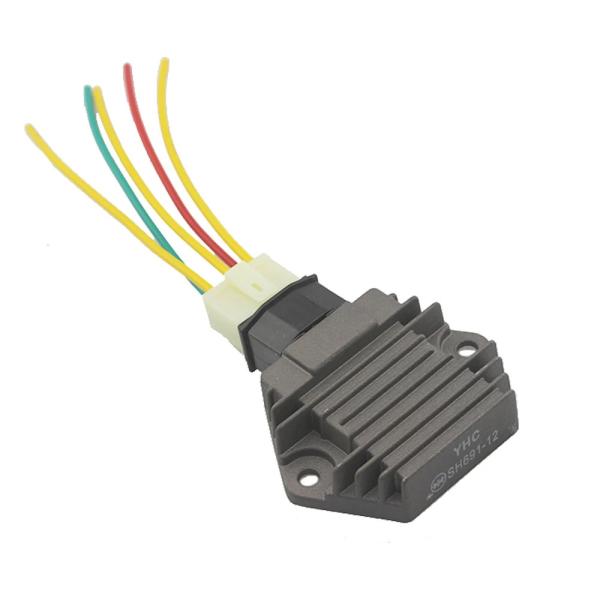 商品名： レギュレーター適合純正部品番号：31600-KFG-86131600-MT4-00831600-MY7-600適合車種：CB600F 599 2004-2006フォルツァ250 2001-2003VT750 Shadow Delu...