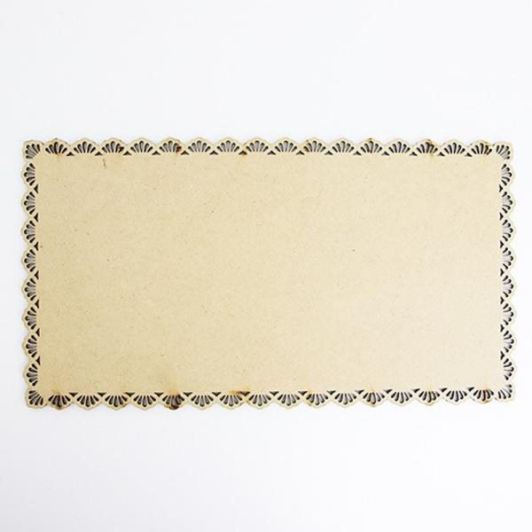 商品名： ABCクラフトオリジナルレースウッド16品　番： aw-16サイズ： 約横31.5×縦17×厚み0.3ｃｍ詳　細： レーザーカットの為、白木に黒いこげがつく場合がございます。