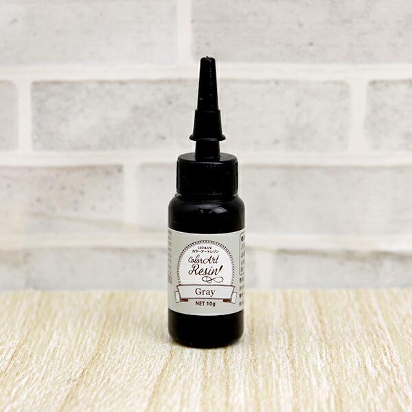 自由自在に線が描ける！「LED＆UVレジンカラーアートレジン」に新色が登場！○特徴硬化していない透明レジンに入れても混ざらないので、模様や柄が描けます。混ぜるときれいに溶けるので、着色材としても利用できます。立体のラインが描けるので作品の上...