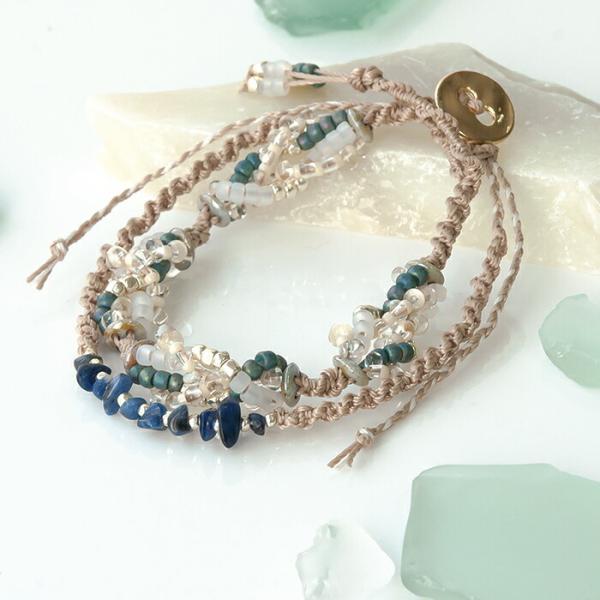 商品名： UNISEX ACCESSORIES KIT ユニセックスアクセサリーキット48 ブレスレット メール便/宅配便可品　番： th-ackit-48サイズ： フリーサイズ詳　細： 2本を重ね付けしているデザイン。1つずつでも使用できます。