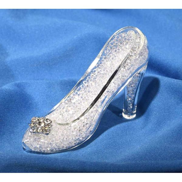 商品名: Crystal World ガラススリッパ Mサイズ Crystal World Glass Slipper - Med.ブランド: Crystal World商品サイズ: 3 5/8" x 1 1/4" x 2 1/2" (Lx...