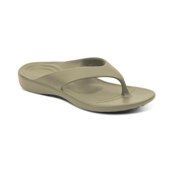 商品名: Aetrex メンズ カラー: グリーン Aetrex Men's Maui Orthopedic Flip Flops - Pressure Relief Flips - Water Friendly Flip Flopsブラン...