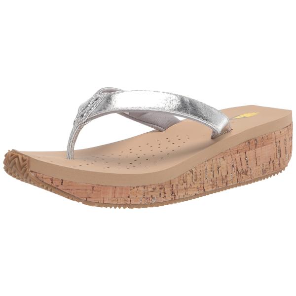 商品名:  VOLATILE Women's Thong Wedge Sandal, Silver, 10ブランド: VOLATILE商品サイズ: 10高さ: 30.607cm横幅: 18.2118cm奥行: 12.192cm重量: 671...