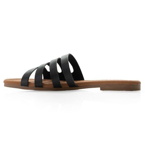 商品名:  Corkys Footwear Women White Bikini Sandal White 8 Mブランド: Corkys Footwear商品サイズ: 8高さ: 31.3944cm横幅: 13.1064cm奥行: 10.3...