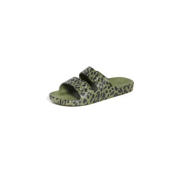商品名: Freedom Moses レディース モーゼ 2つのバンドスライド, レオサボテン, 7-8 Freedom Moses Women's Moses Two Band Slides Leo Cactus Women's 7-8 ...