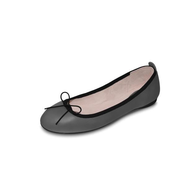 商品名: Bloch , , 9.5 Bloch Women's Nashira Ballet Flat, Ash Grey Leather, 9.5ブランド: Bloch商品サイズ: 9.5高さ: 31.4cm横幅: 14.8cm奥行: ...