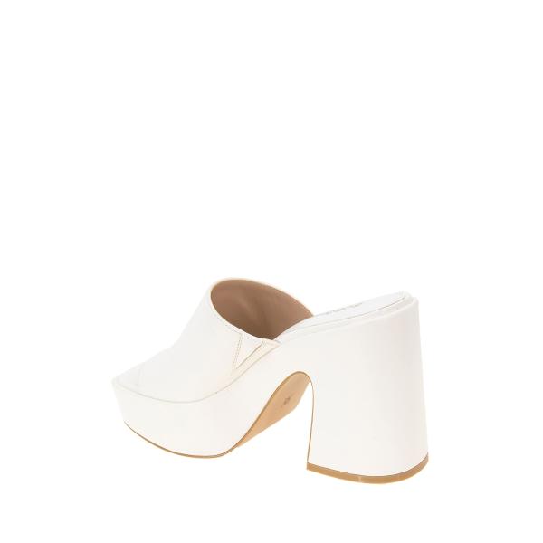 商品名: BCBGeneration レディース スループサンダル, クラウドダンサー。, 6.5 BCBGeneration Women's Swoop Sandal, Cloud Dancer, 6.5ブランド: BCBGenerati...