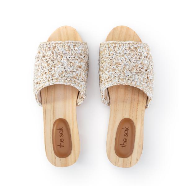 商品名: The Sak Ella , , 24 The Sak Ella Clog Sandal in Crochet, Slip On Shoe, Natural Static Shellブランド: The SAK商品サイズ: 8高さ:...