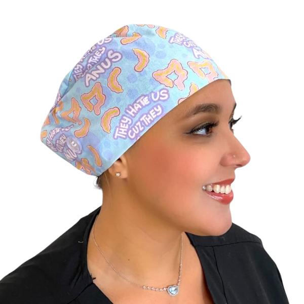 商品名:  Hate Us Cuz They Anus Euro Scrub Cap, Surgical Cap with Buttons, Funny Gastro Scrub Hat with Satin Liningブランド: Sun...