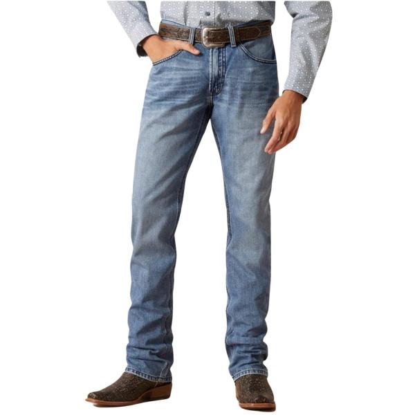 商品名:  Ariat Men's M4 Relaxed Ward Straight Jean - Baylor, 32W x 32Lブランド: Ariat商品サイズ: 32W x 32L高さ: 37.5cm横幅: 30.7cm奥行: 4....