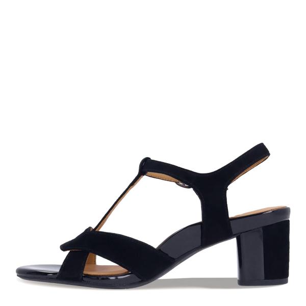 商品名:  L'Amour des Pieds Women's, Mabry Sandalブランド: L'Amour des Pieds商品サイズ: 8高さ: 10.16cm横幅: 17.78cm奥行: 35.56cm重量: 907g商品番...