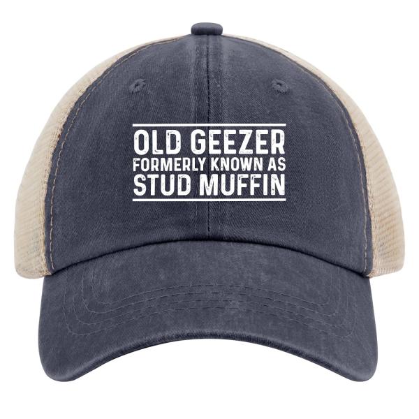 商品名:  Old Geezer Formerly KNOWNS AS Stud Muffin Hat Trucker Hat Men Trendy Mesh Cap for Summerブランド: huesdeaw商品サイズ: One S...