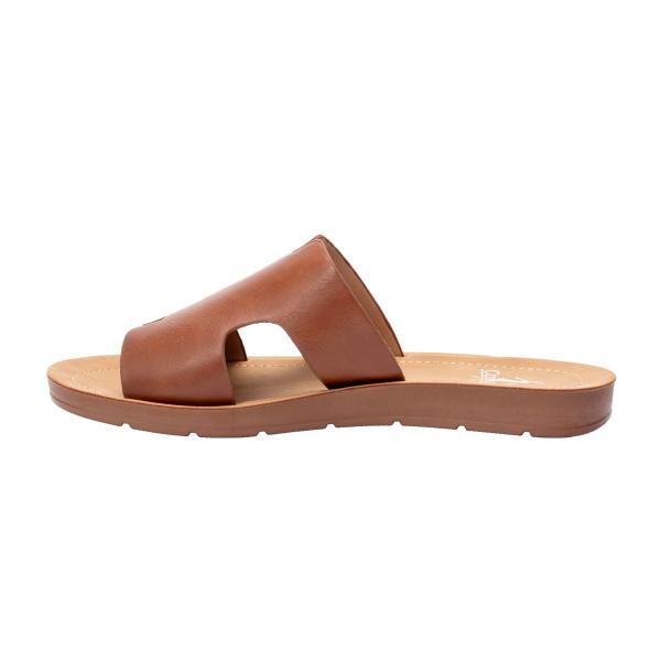 商品名: Corkys Footwear Bogalusa レディースサンダル, コニャックスムーズ, 10 Corkys Footwear Women's Bogalusa Casual Modern Slip On Sandal Siz...
