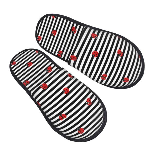 商品名:  Pevtufa Ladybugs On Black And White Striped Print Women'S Cozy Life No Slip Slippers Accessory-Mediumブランド: Pevtufa...