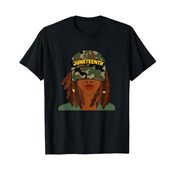 商品名:  Juneteenth Black Woman Face Locs Camo Hat T-Shirtブランド: Loc'd on Juneteenth商品サイズ: Small高さ: 2.54cm横幅: 20.32cm奥行: 25....