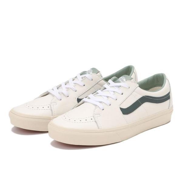 SK8 LOWからプレミアムレザーを使用したシーズンかカラーがリリース。VANS【ヴァンズ】のクラシックラインの代表モデル・SK8-HI(スケートハイ)をLOWカットデザインにテイクダウンしたスタイル。【サイズ目安】(個人差がございますので...