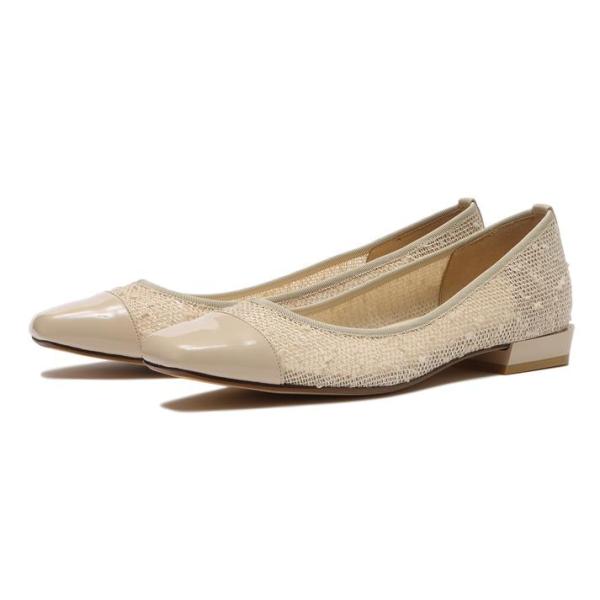 シャギー素材をチュールに貼って、抜け感のある素材に仕上げました。トゥの切り替えと、ヒールのカラーをシンクロさせて、全方位かわいいを叶えました。トゥ先の裏にはやわらかウレタンを使用しています。素材＝合成皮革サイズ規格＝ヒール1cm生産国＝日本...