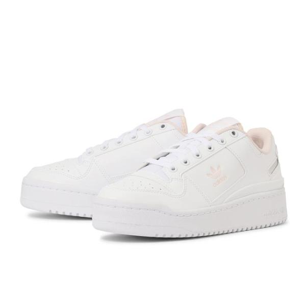 ABC-MART限定商品1984年にバスケットボールシューズとして登場したFORUM（フォーラム）に、厚底のソールを搭載させたレディースモデル「FORUM BOLD J（フォーラム ボールド J）」。シンプルな見た目ながら、光沢感のあるトレ...