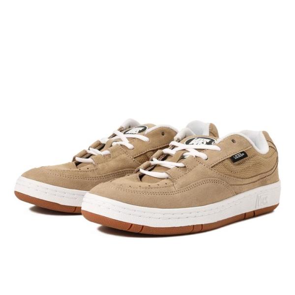 1998年にスケートラインから登場したSPEEDが復活。オリジナルのデザインを模倣したスエードとメッシュのアッパーを使用し、Speedを再構築したこのモデルは、レイヤードスタイルのためにファストパネリングを使用したクラシックなカラーリングが...