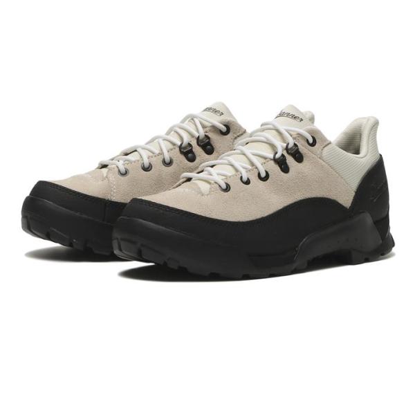 こちらは、初心者から中級者までの方に適したスペックを備えた、アウトドアやハイキング用のシューズです。ハイキングはもちろん、普段履きにも使える洗練されたデザインで、アウトドアとタウンユースの両方で活躍してくれます。また、最近人気のアウトドアミ...
