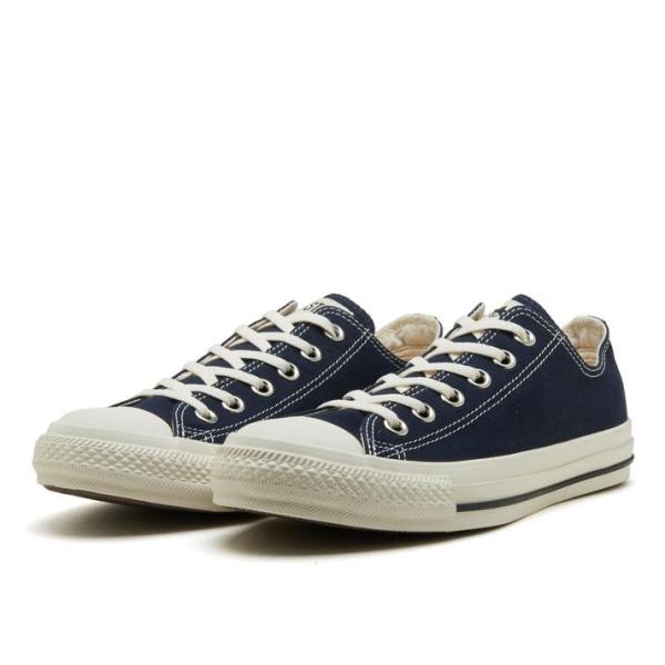 オールスターのディテールアレンジモデル。アッパーには洗い加工を施し、生成りのシューレースやテープを使用した洗練されたデザイン。レトロ感のあるカラーリングで、コーディネートに程よいアクセントを与えてくれる一足。【サイズ目安】(個人差がございま...