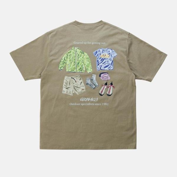 環境配慮のエココットンを使用したドライタッチなTシャツは、肌触りがよく、毎シーズン更新される色展開もたのしみの一つ。”GRAMICCI”な、ロゴからグラフィックまで多岐にわたるデザインが充実しています。素材=コットン（=綿）上記サイズ表は各...