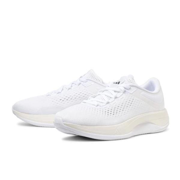 トレッドミルでもトラックでも、あらゆるシーンでワークアウトを支える。インドアでもアウトドアでも走れる、快適なデザインのadidasランニングシューズが、さまざまなワークアウト環境への適応をサポート。透湿性に優れたアッパーが、ソフトで安定感の...