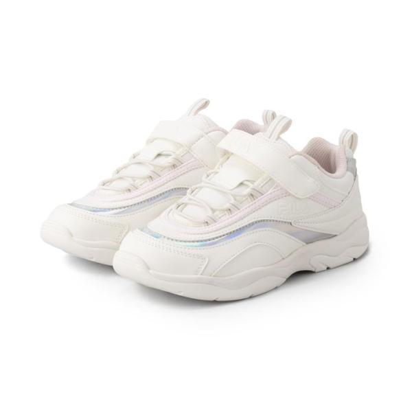 FILA KIDSの定番人気モデル「FILA RAY 25 KD」。クリーンなベースカラーにホログラムのアクセントを加え、華やかさをプラスしました。RAYならではのパッチワーク風アッパーと、全体的に丸みを帯びたシルエットが特徴で、シンプルか...