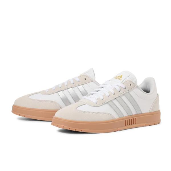 ※お一人様一足限り毎日に、タイムレスなデザインと快適さを。軽量で汎用性に優れたこのシューズは、あなたの一日をしっかりサポート。異素材を組み合わせたアッパーが、洗練されたフレッシュな印象を演出。柔らかなテキスタイルライニングが、長時間続く快適...