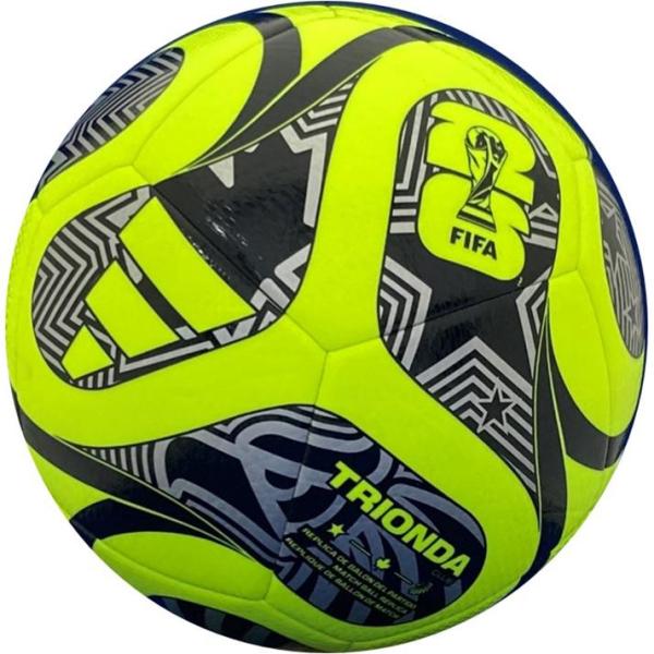 FIFA WORLD CUP 26ＴＭ 公式試合球 レプリカ別色モデル素材=人工皮革（=合成皮革）上記サイズ表は各部位の目安寸法となります。製品の仕上がり寸法ではございません。こちらの商品は商品不良を除く返品・交換はお受け致しかねます。商品...