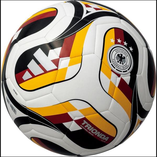 FIFA WORLD CUP 26ＴＭ　ドイツライセンスモデル素材=人工皮革（=合成皮革）上記サイズ表は各部位の目安寸法となります。製品の仕上がり寸法ではございません。こちらの商品は商品不良を除く返品・交換はお受け致しかねます。商品を入れる...